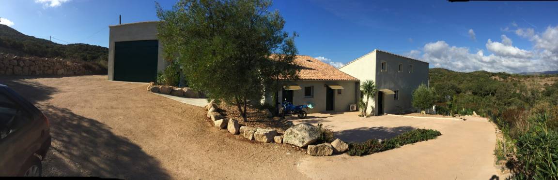 70 M² House ∙ 2 Bedrooms ∙ 6 Guests - Figari