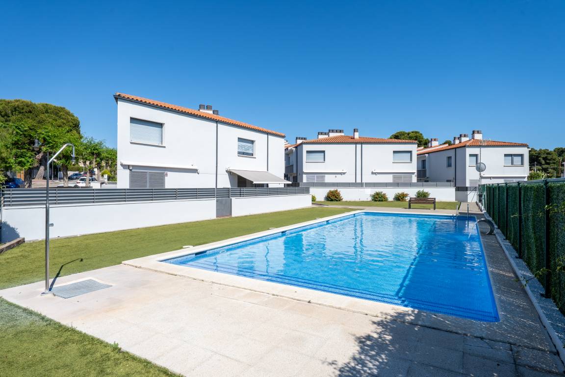 85 M² Huis ∙ 3 Slaapkamers ∙ 8 Gasten - Creixell