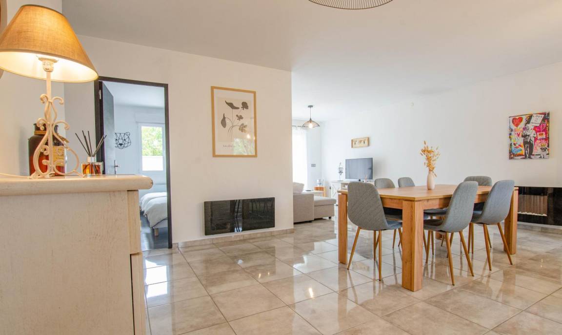 88 M² Gîte ∙ 3 Chambres ∙ 6 Personnes - Romilly-sur-Seine