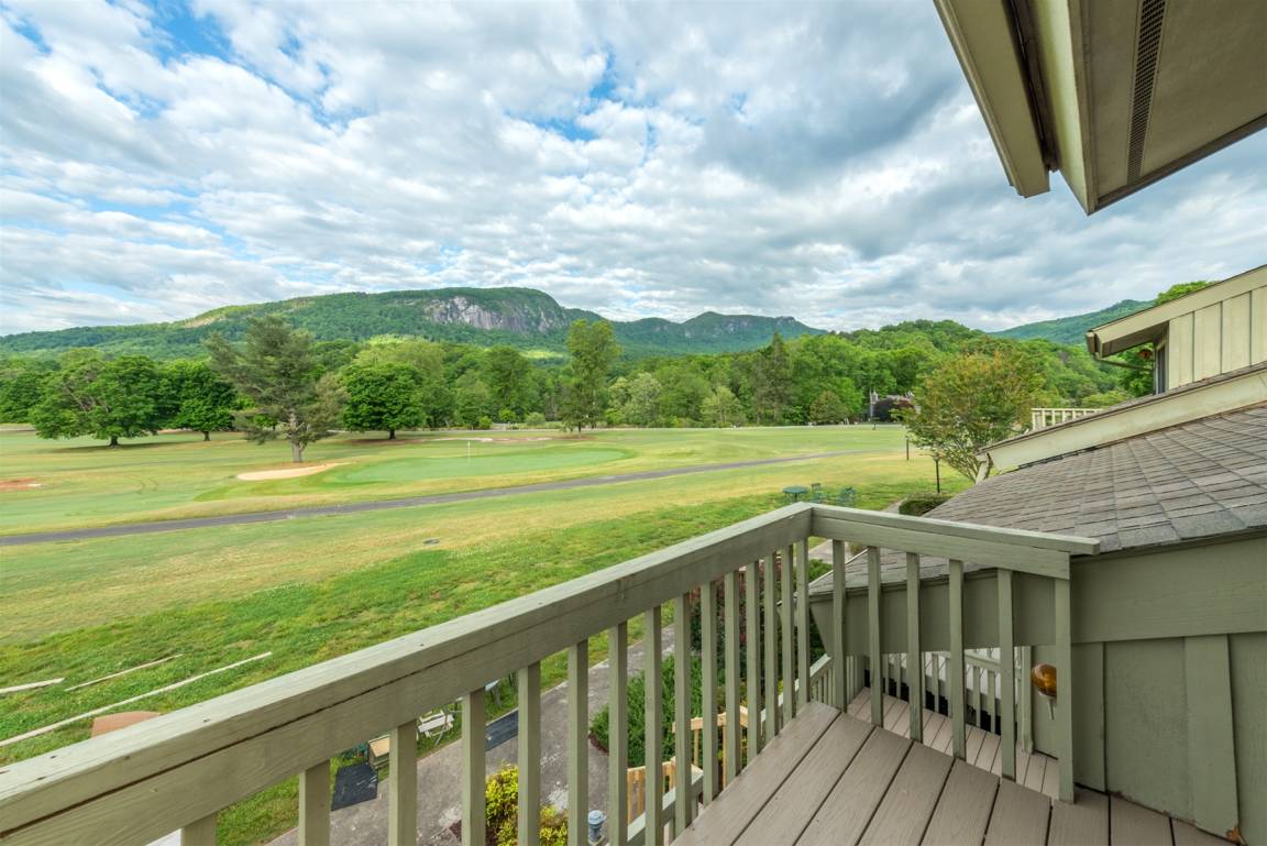 House ∙ 2 Bedrooms ∙ 8 Guests - Lake Lure, NC