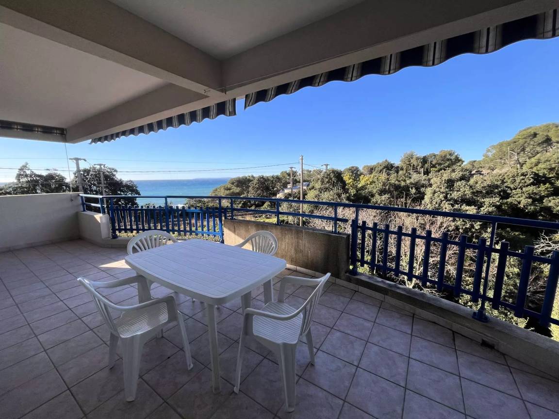 68 M² Appartement ∙ 2 Chambres ∙ 6 Personnes - Agay