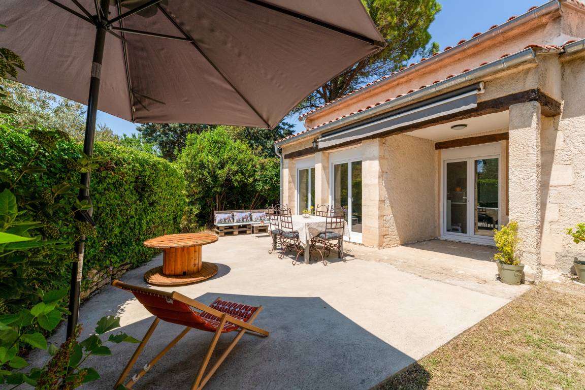 110 M² House ∙ 3 Bedrooms ∙ 8 Guests - Fontaine-de-Vaucluse
