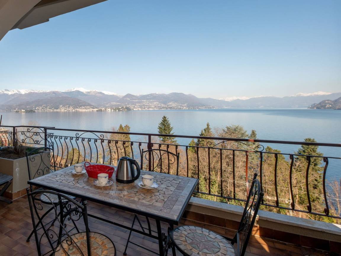 60 M² Apartment ∙ 1 Bedroom ∙ 4 Guests - Verbania
