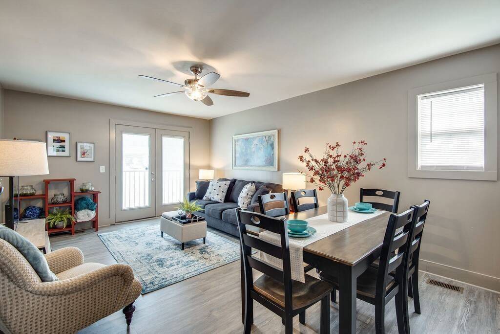 79 M² Condo ∙ 2 Bedrooms ∙ 6 Guests - Clarksville, TN