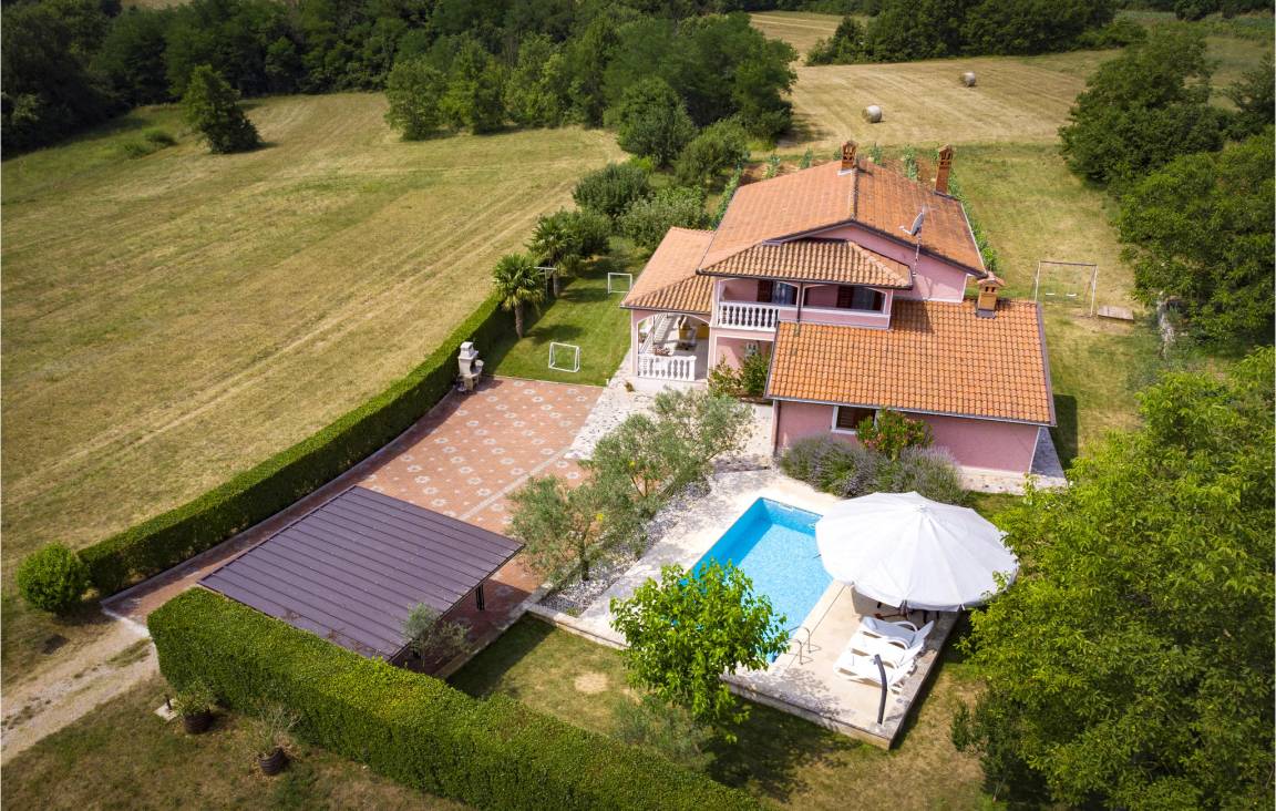 126 M² Ferienhaus ∙ 4 Schlafzimmer ∙ 8 Gäste - Istrien