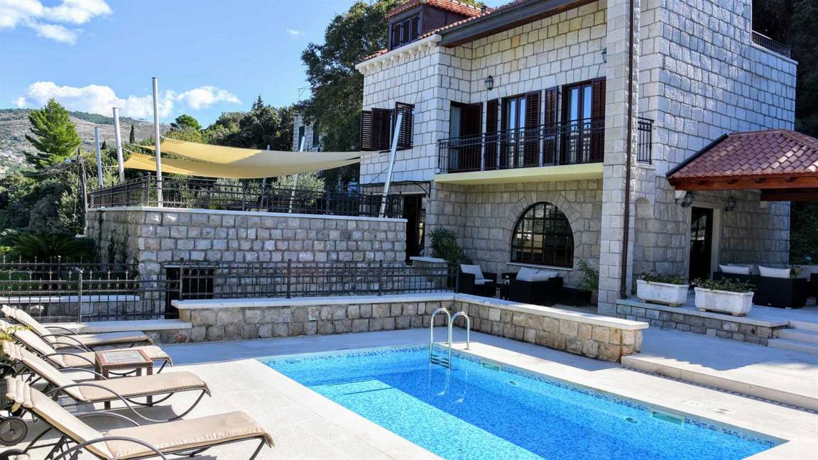 180 M² Villa ∙ 5 Makuuhuonetta ∙ 9 Vierasta - Dubrovnik
