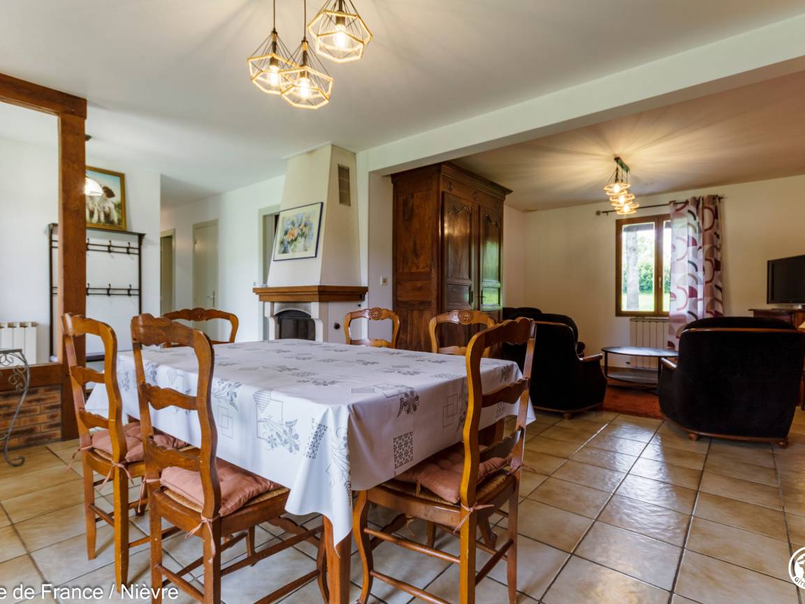 80 M² Cottage ∙ 3 Chambres ∙ 6 Personnes - Nièvre