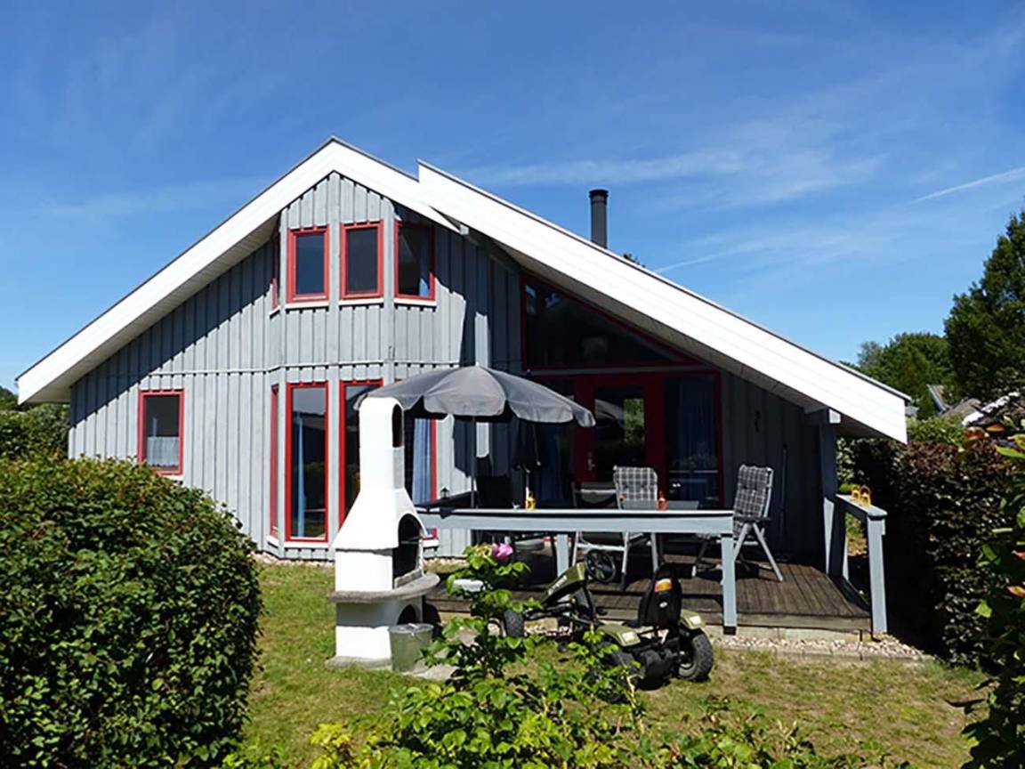 81 M² Ferienhaus ∙ 2 Schlafzimmer ∙ 6 Gäste - Mirow