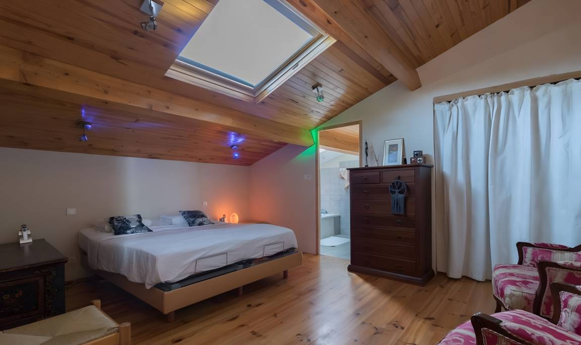 300 M² Maison De Vacances ∙ 5 Chambres ∙ 12 Personnes - L'Isle-Jourdain