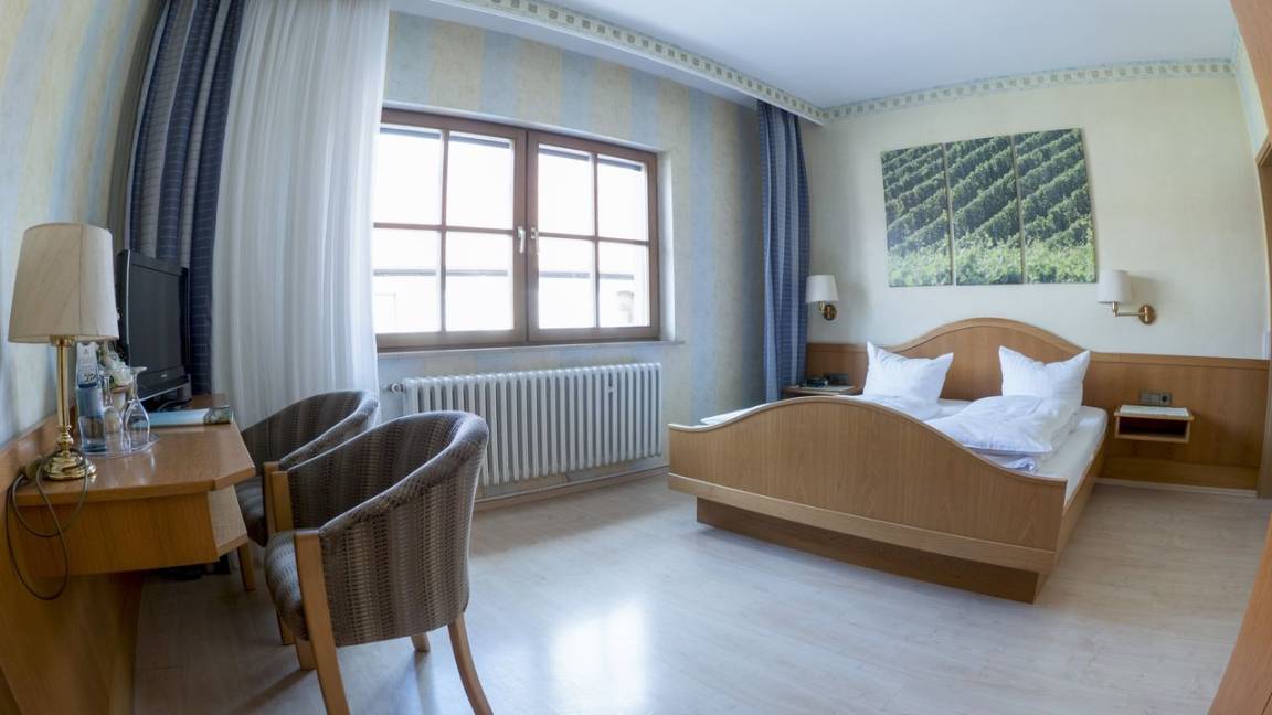 Hotel ∙ 1 Bedroom ∙ 3 Guests - Volkach