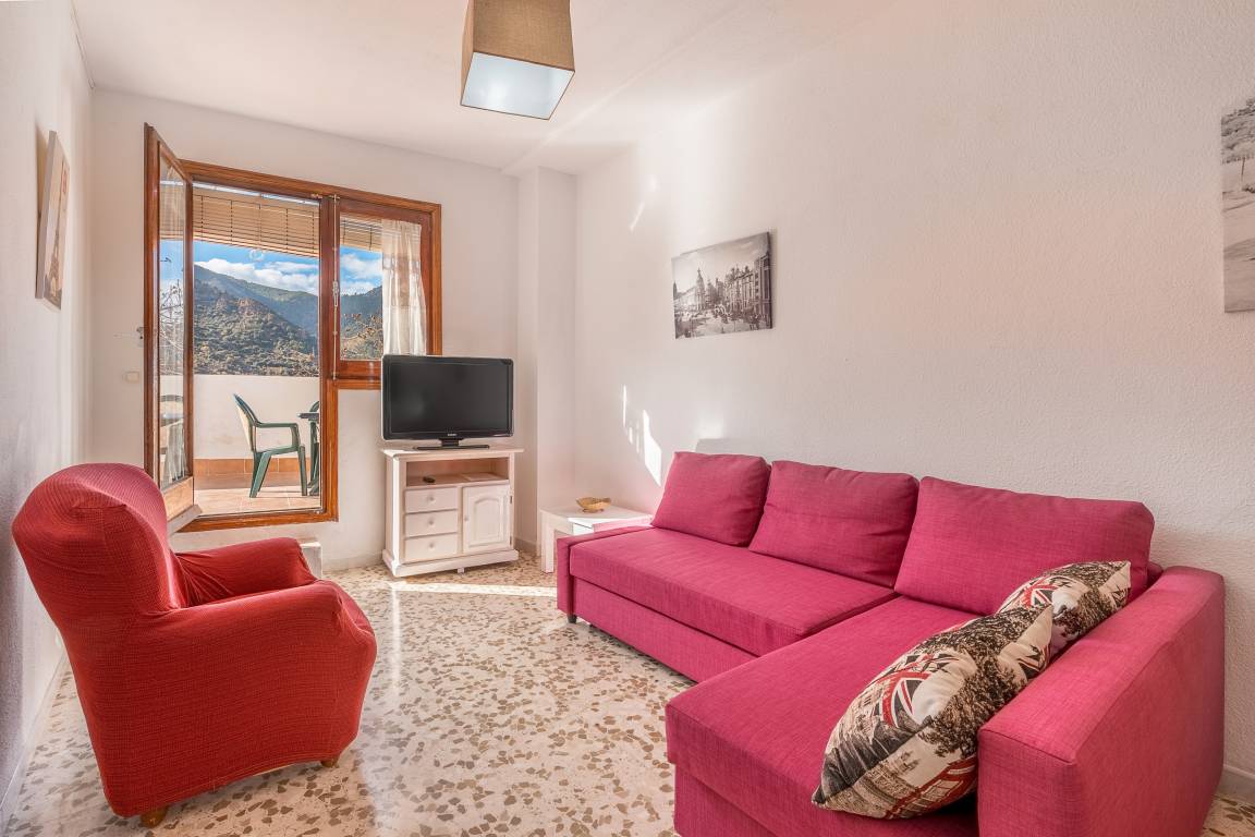 70 M² Apartamento ∙ 2 Habitaciones ∙ 4 Huéspedes - Güejar Sierra