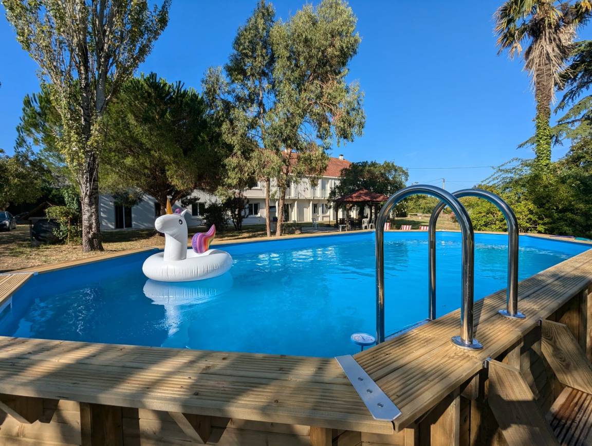 550 M² Maison De Vacances ∙ 8 Chambres ∙ 15 Personnes - Lot-et-Garonne