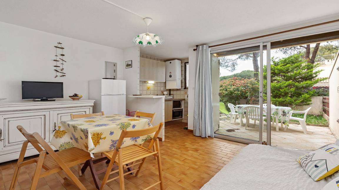 35 M² Apartment ∙ 1 Bedroom ∙ 5 Guests - Marseillan