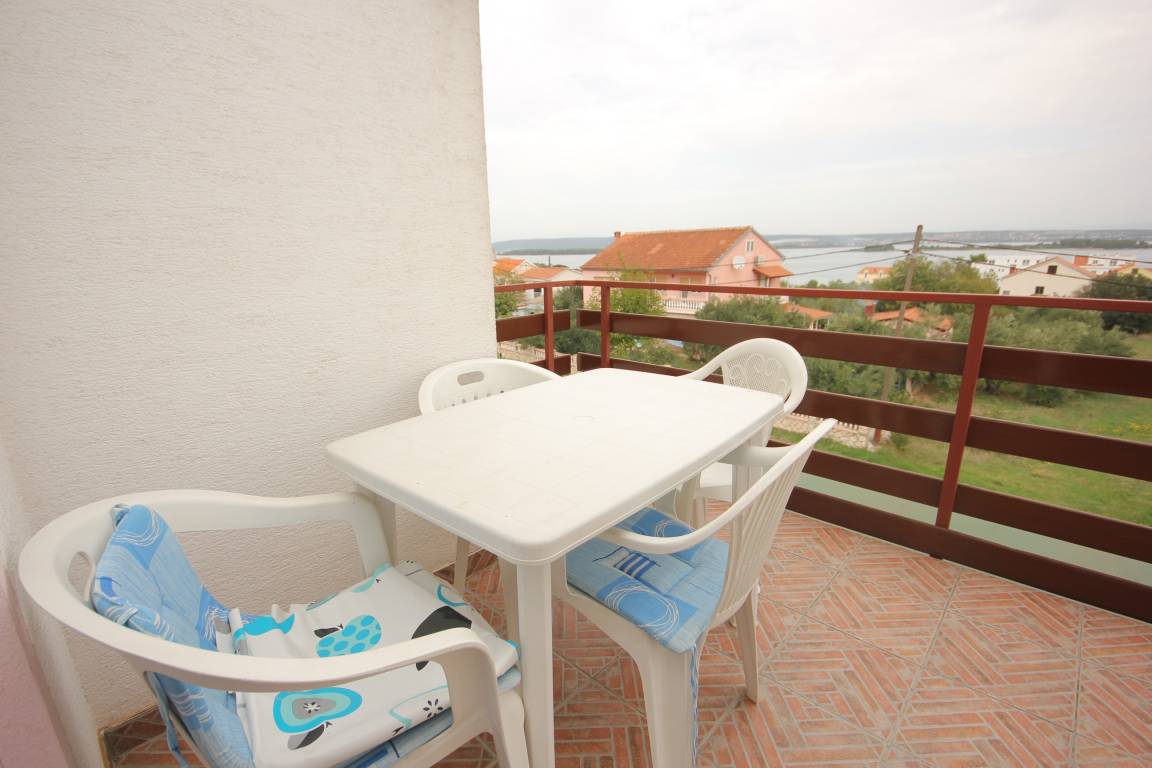 42 M² Apartamento ∙ 2 Habitaciones ∙ 4 Huéspedes - Galešnjak