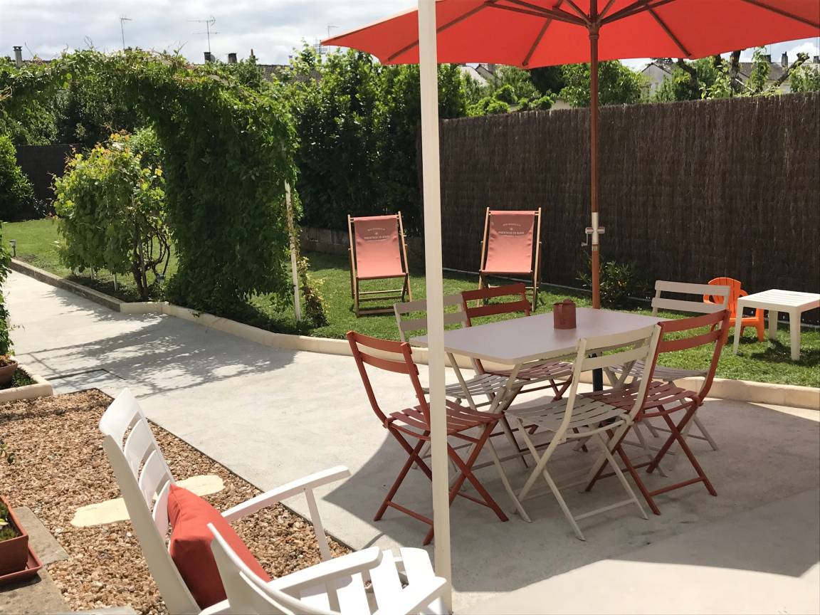 80 M² Cottage ∙ 3 Chambres ∙ 6 Personnes - Châteauroux