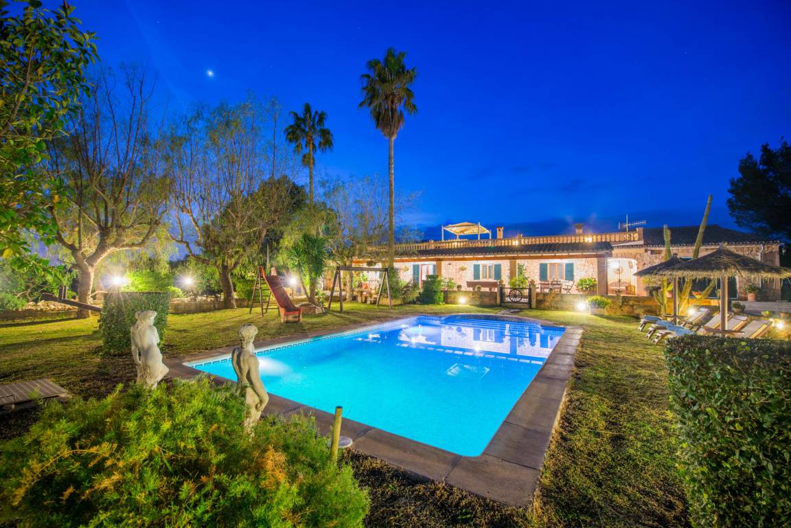 250 M² Villa ∙ 3 Bedrooms ∙ 5 Guests - Inca