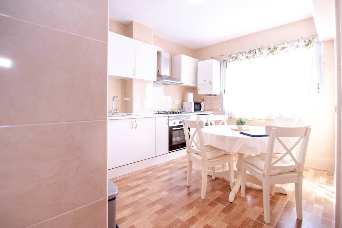 45 M² Apartment ∙ 4 Bedrooms ∙ 4 Guests - Getafe