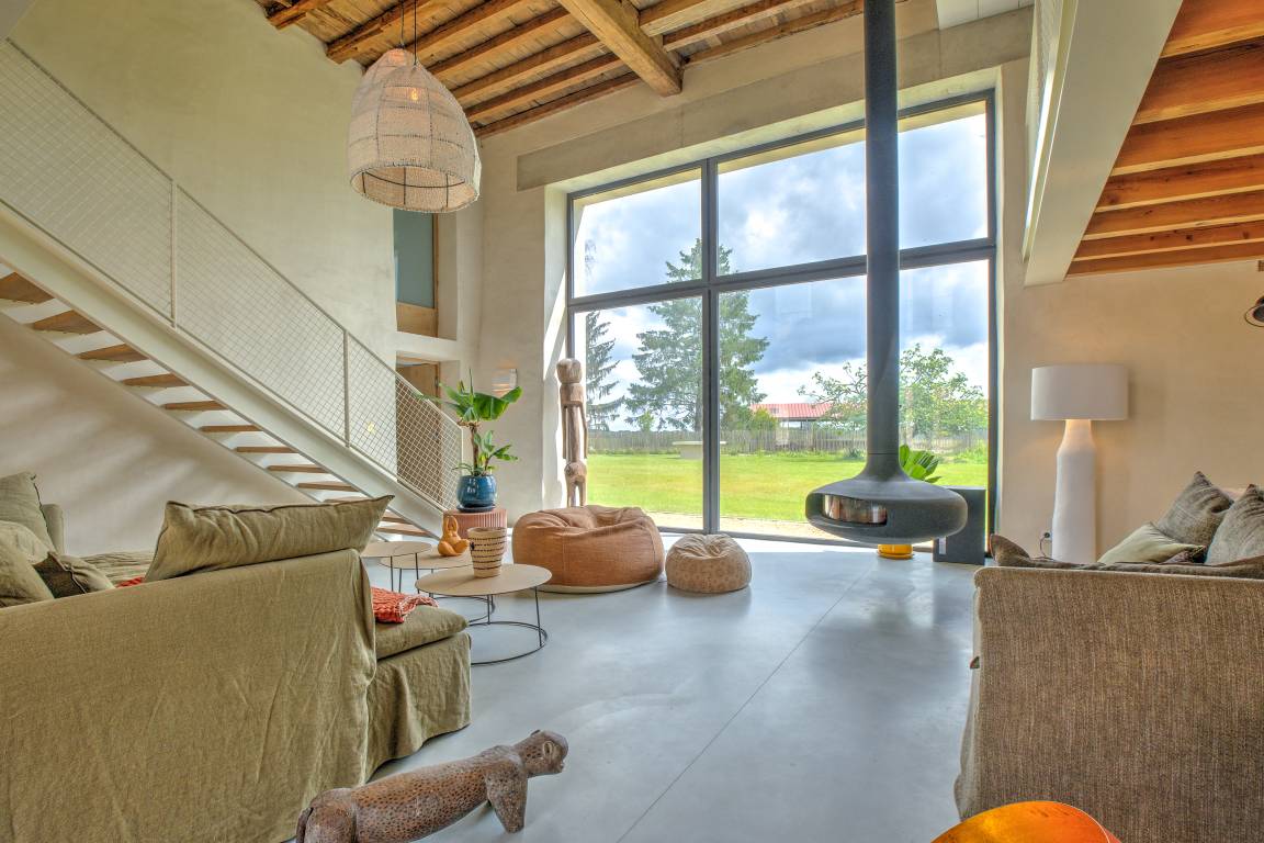 350 M² Finca ∙ 7 Bedrooms ∙ 15 Guests - Dordogne