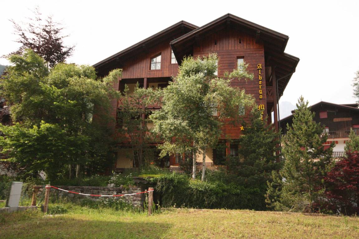 76 M² Ferienwohnung ∙ 2 Schlafzimmer ∙ 4 Gäste - Falcade