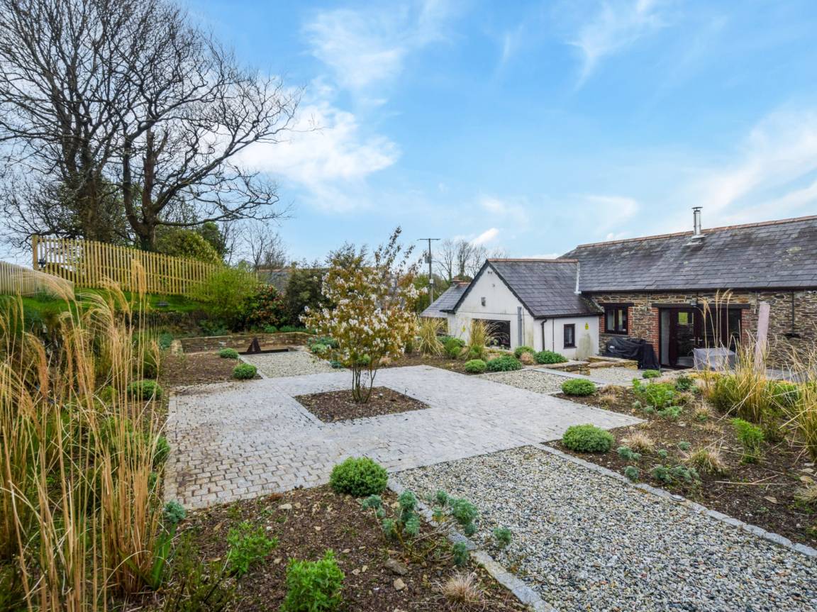 Cottage ∙ 6 Bedrooms ∙ 12 Guests - 