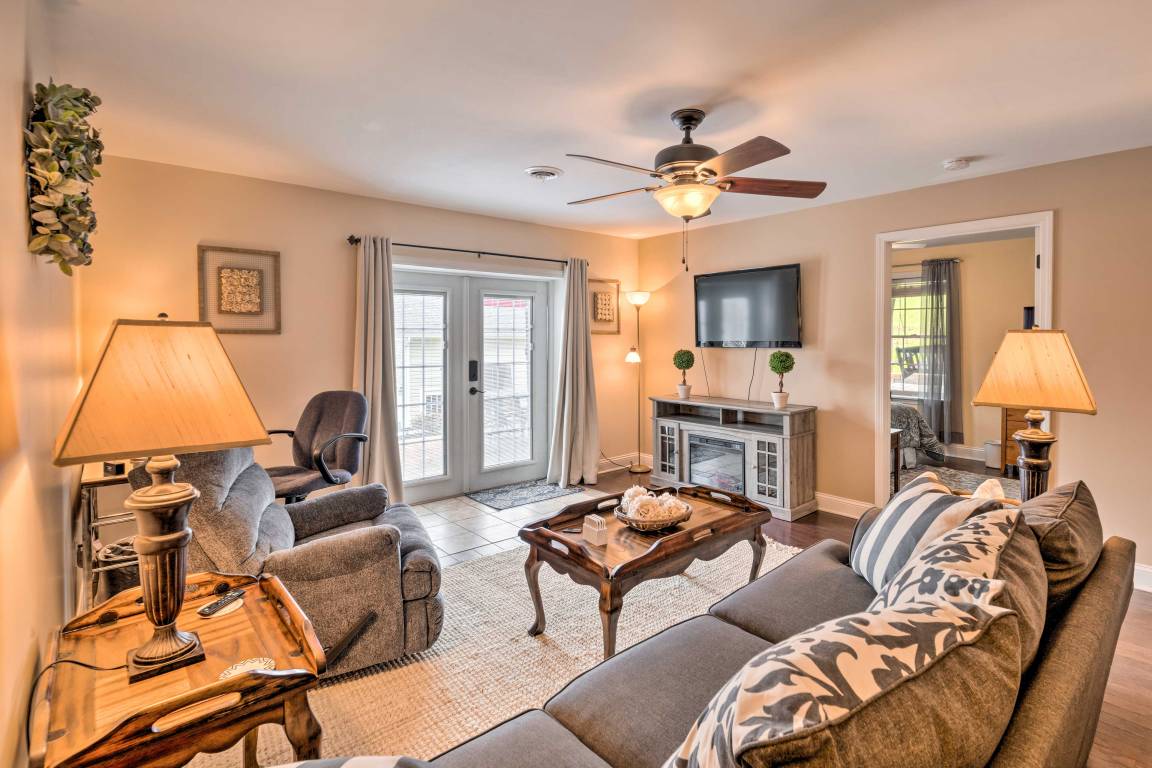 102 M² Apartment ∙ 2 Bedrooms ∙ 6 Guests - Bristol, TN