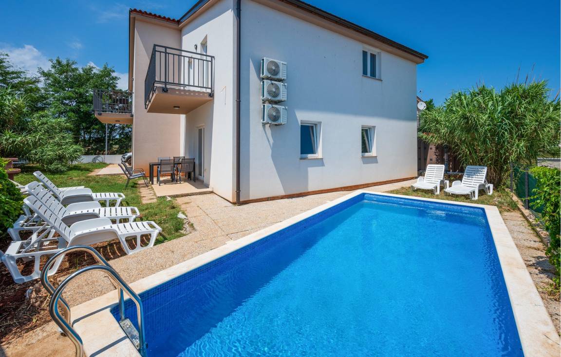 220 M² Ferienhaus ∙ 3 Schlafzimmer ∙ 6 Gäste - Pješčana Uvala