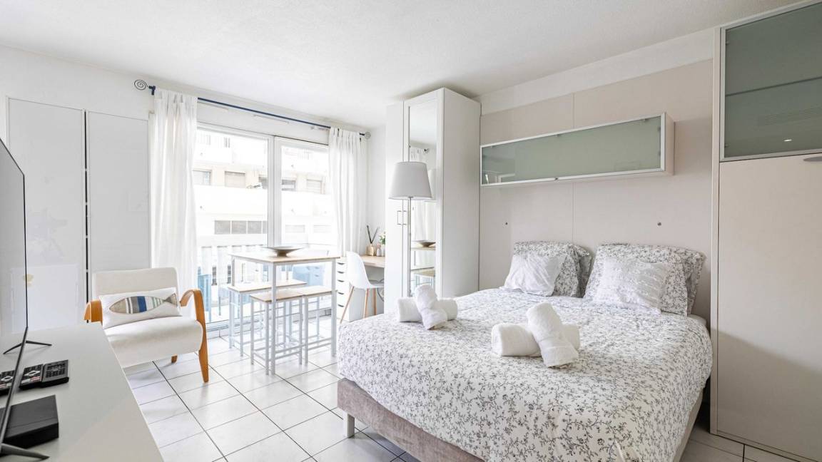 25 M² Appartement ∙ 2 Gasten - Nice