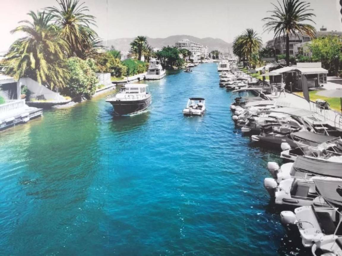 100 M² House ∙ 3 Bedrooms ∙ 6 Guests - Empuriabrava