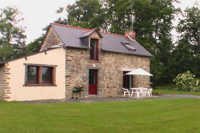 75 M² Gîte ∙ 2 Chambres ∙ 4 Personnes - Combourg
