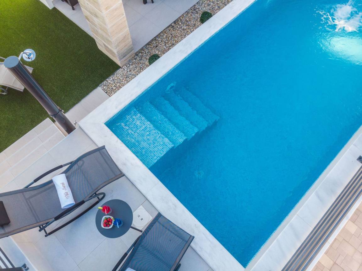 111 M² Ferienhaus ∙ 3 Schlafzimmer ∙ 7 Gäste - Vodice