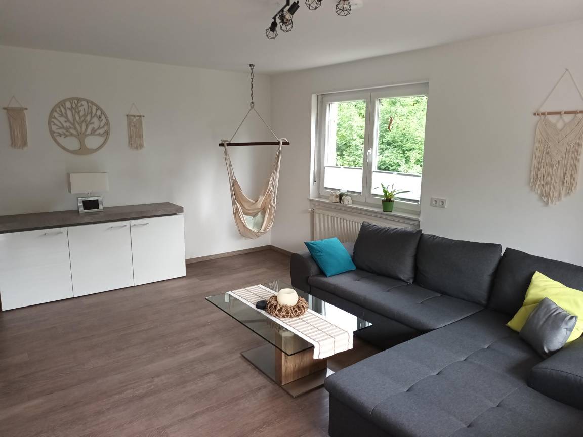 80 M² Ferienwohnung ∙ 2 Schlafzimmer ∙ 4 Gäste - Hilders