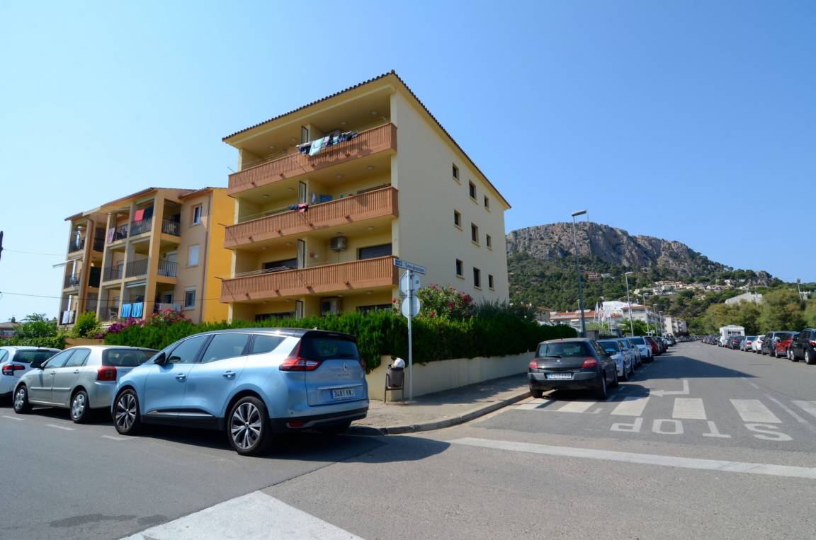 82 M² Apartment ∙ 2 Bedrooms ∙ 4 Guests - L'Estartit