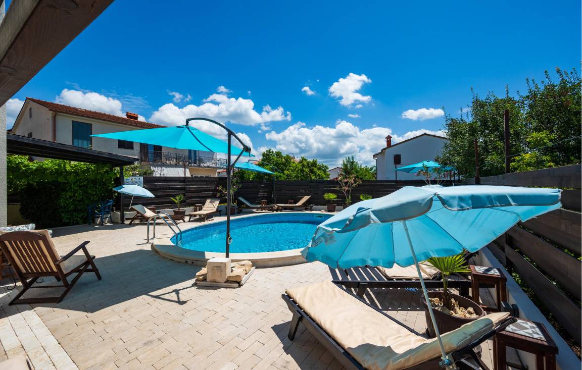 42 M² Apartment ∙ 1 Bedroom ∙ 2 Guests - Peroj