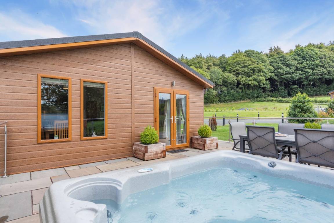 Lodge ∙ 3 Bedrooms ∙ 6 Guests - North Wales