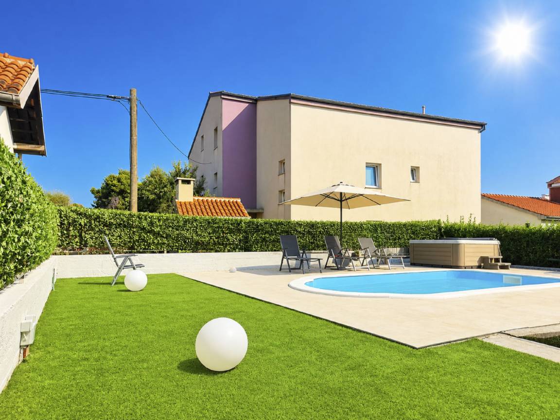 90 M² Ferienhaus ∙ 2 Schlafzimmer ∙ 4 Gäste - Zadar