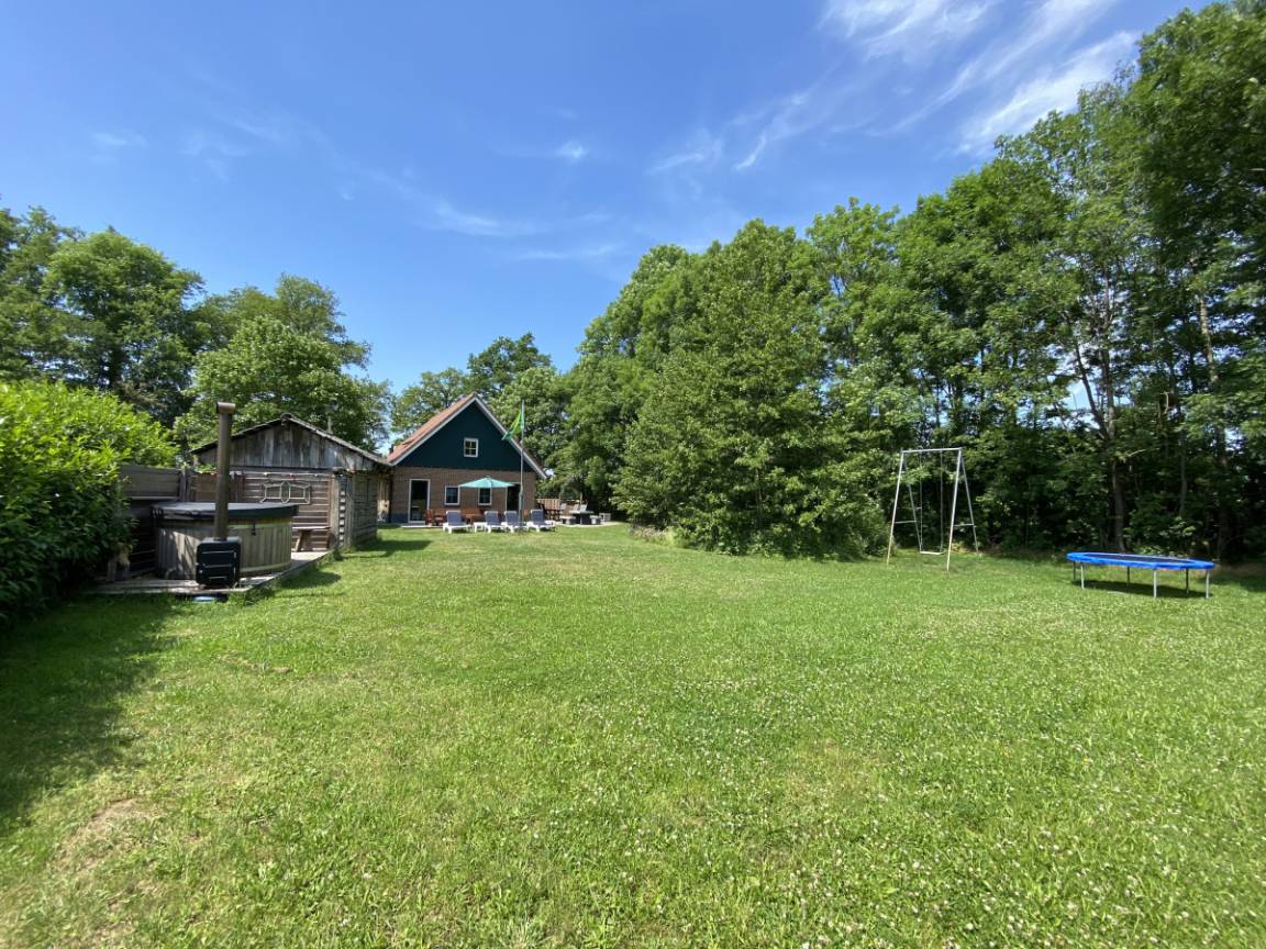 140 M² Ferienhaus ∙ 2 Schlafzimmer ∙ 4 Gäste - Aalten