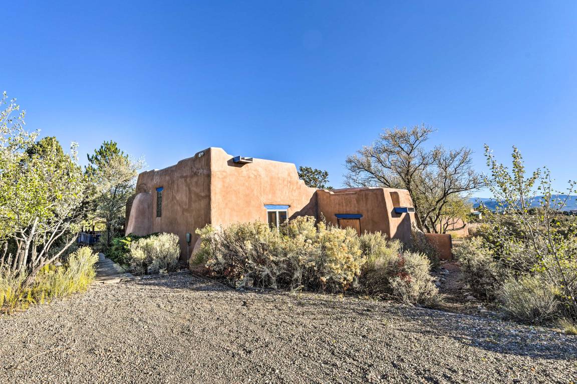 269 M² House ∙ 3 Bedrooms ∙ 6 Guests - Taos Pueblo, New Mexico