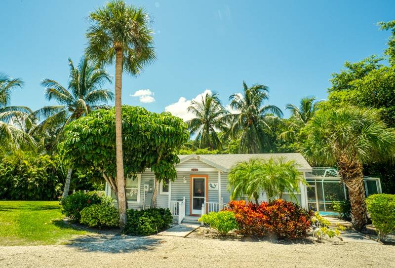 House ∙ 2 Bedrooms ∙ 6 Guests - Blind Pass Beach, Sanibel