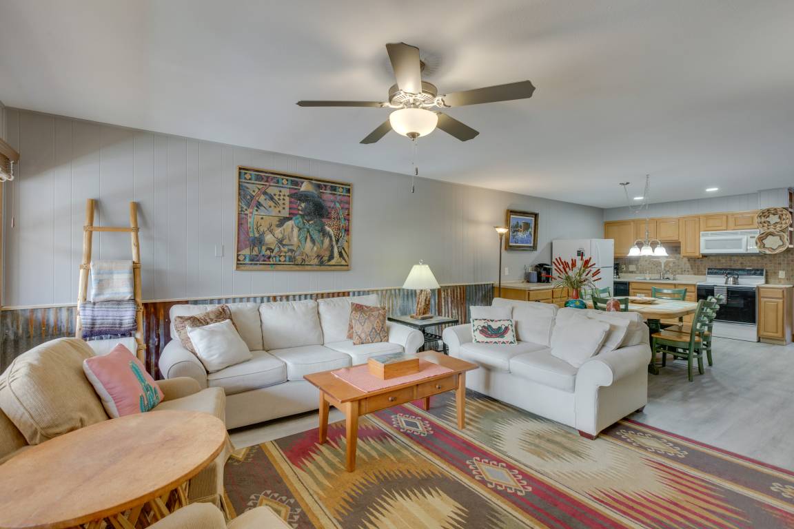 88 M² Apartment ∙ 2 Bedrooms ∙ 6 Guests - Red River, NM