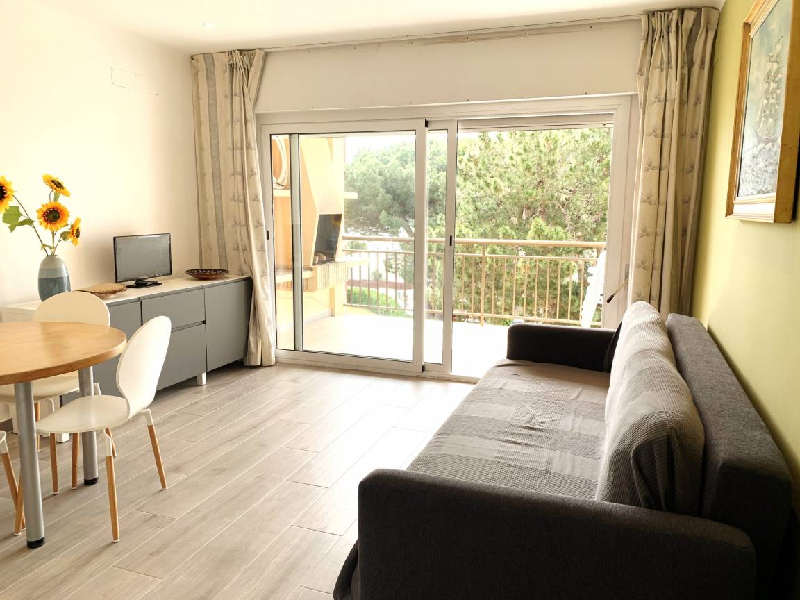 56 M² Apartment ∙ 2 Bedrooms ∙ 6 Guests - Palamós