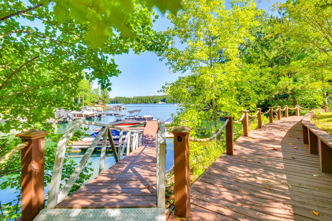 102 M² House ∙ 1 Bedroom ∙ 6 Guests - Lake Hartwell