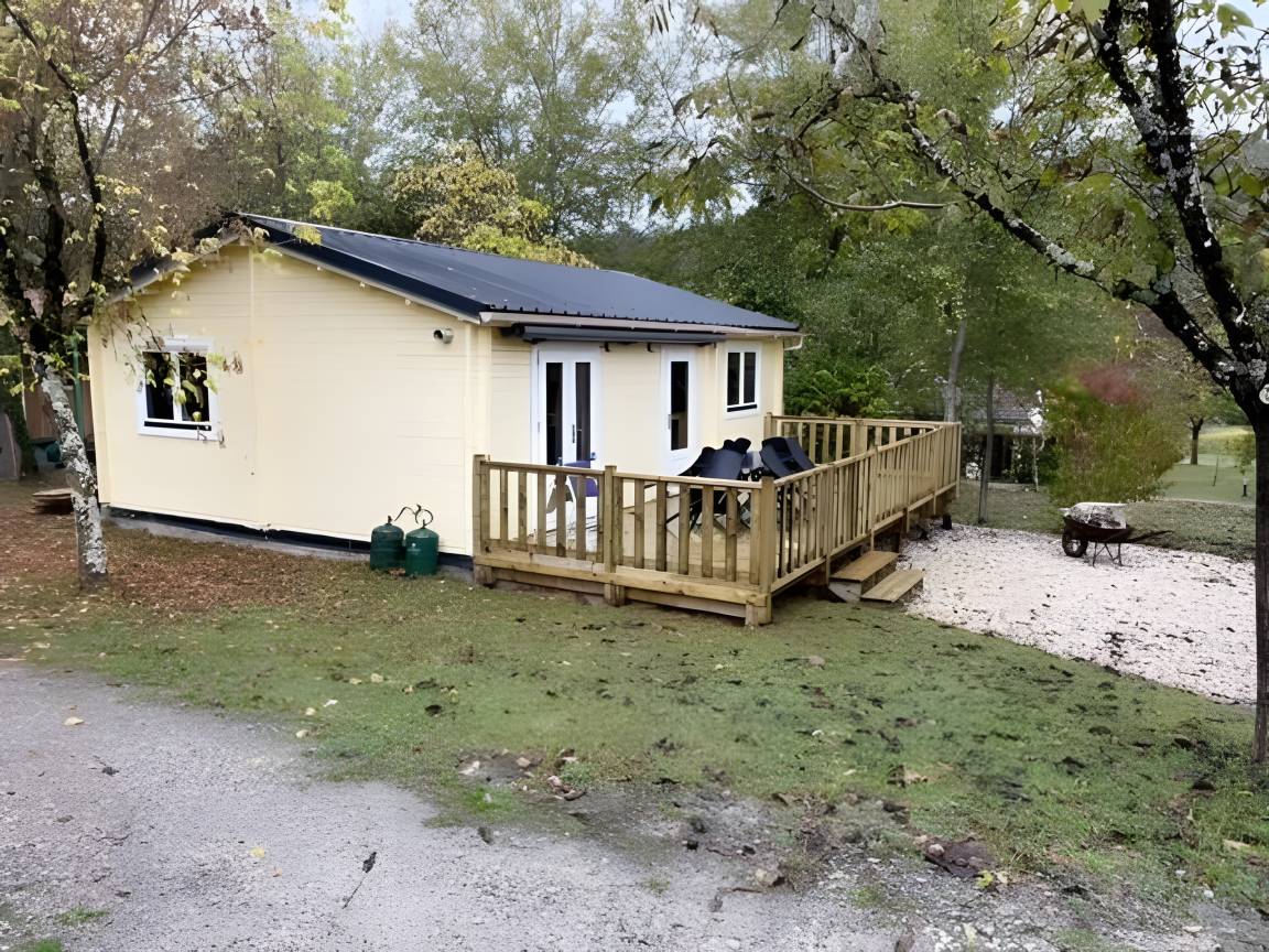 34 M² Camping ∙ 3 Chambres ∙ 7 Personnes - Vitrac