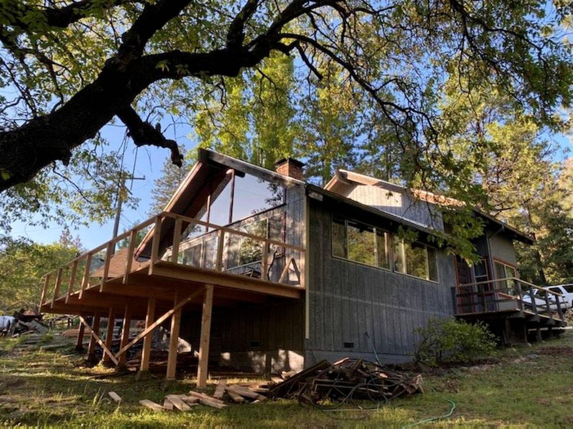 House ∙ 1 Bedroom ∙ 8 Guests - Camp Nelson, CA