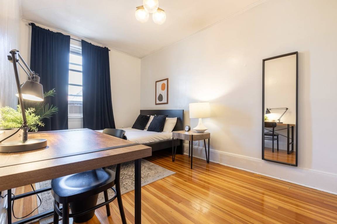 Private Room ∙ 1 Bedroom ∙ 1 Guest - Revere, MA