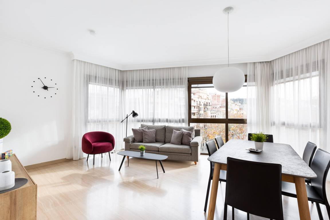 100 M² Apartamento ∙ 3 Habitaciones ∙ 6 Huéspedes - Sant Cugat del Vallès