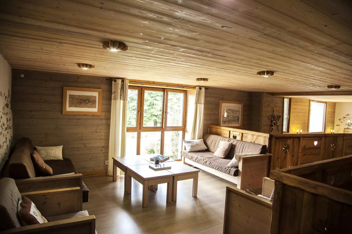 350 M² Chalet ∙ 6 Chambres ∙ 15 Personnes - Albertville
