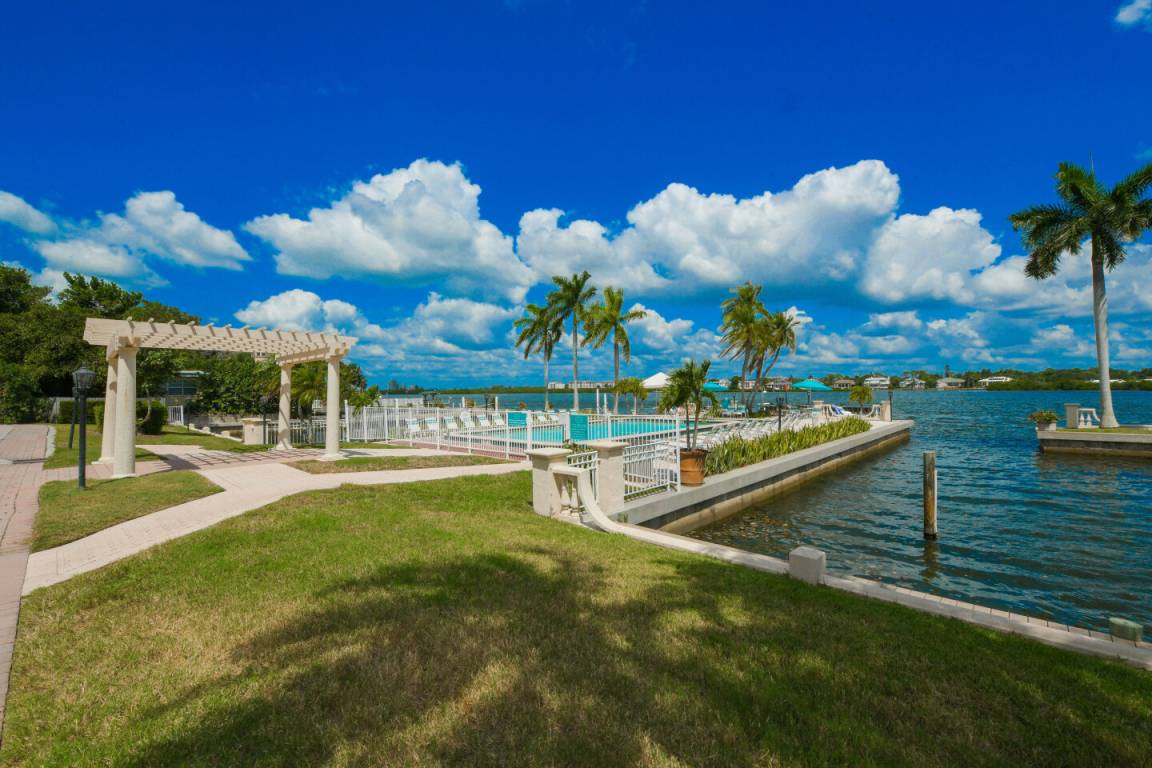 102 M² Condo ∙ 2 Bedrooms ∙ 6 Guests - Siesta Key, FL