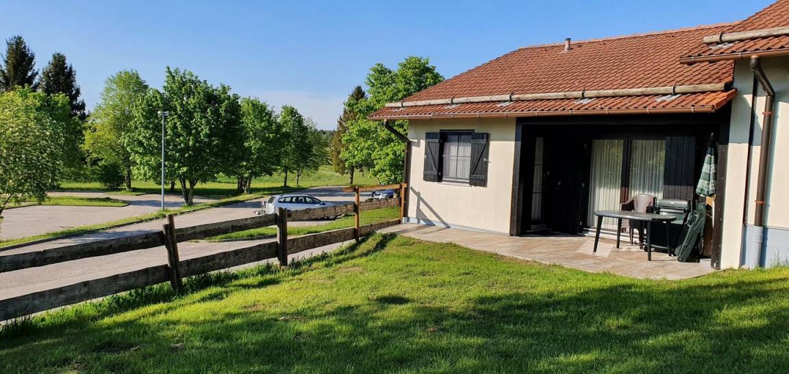 64 M² Ferienhaus ∙ 2 Schlafzimmer ∙ 5 Gäste - Schongau