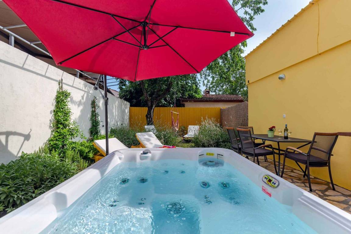 30 M² Apartment ∙ 1 Bedroom ∙ 4 Guests - Poreč