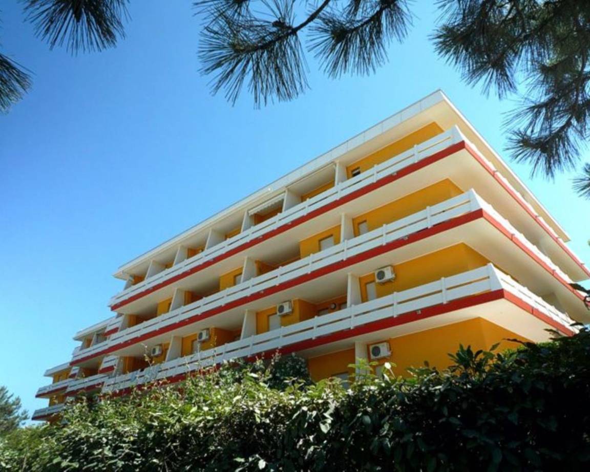 55 M² Appartamento ∙ 3 Camere Da Letto ∙ 8 Ospiti - Bibione